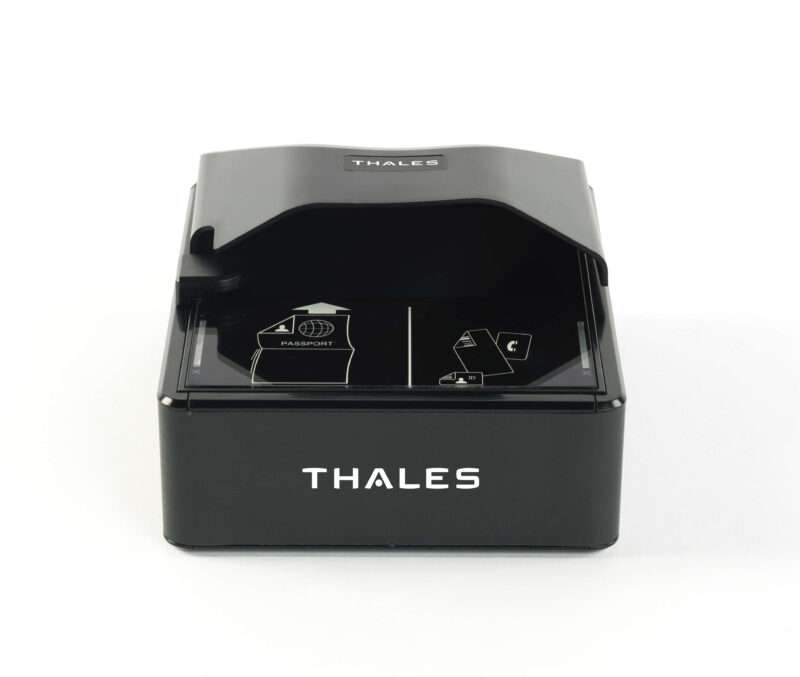 MRZ and MSR Swipe Reader CR100M - 200cm cable, desk mount - IDV Pacific